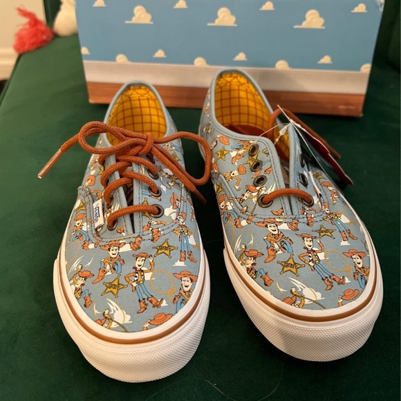 Vans | Shoes | Woody Toy Vans Size 35y | Poshmark